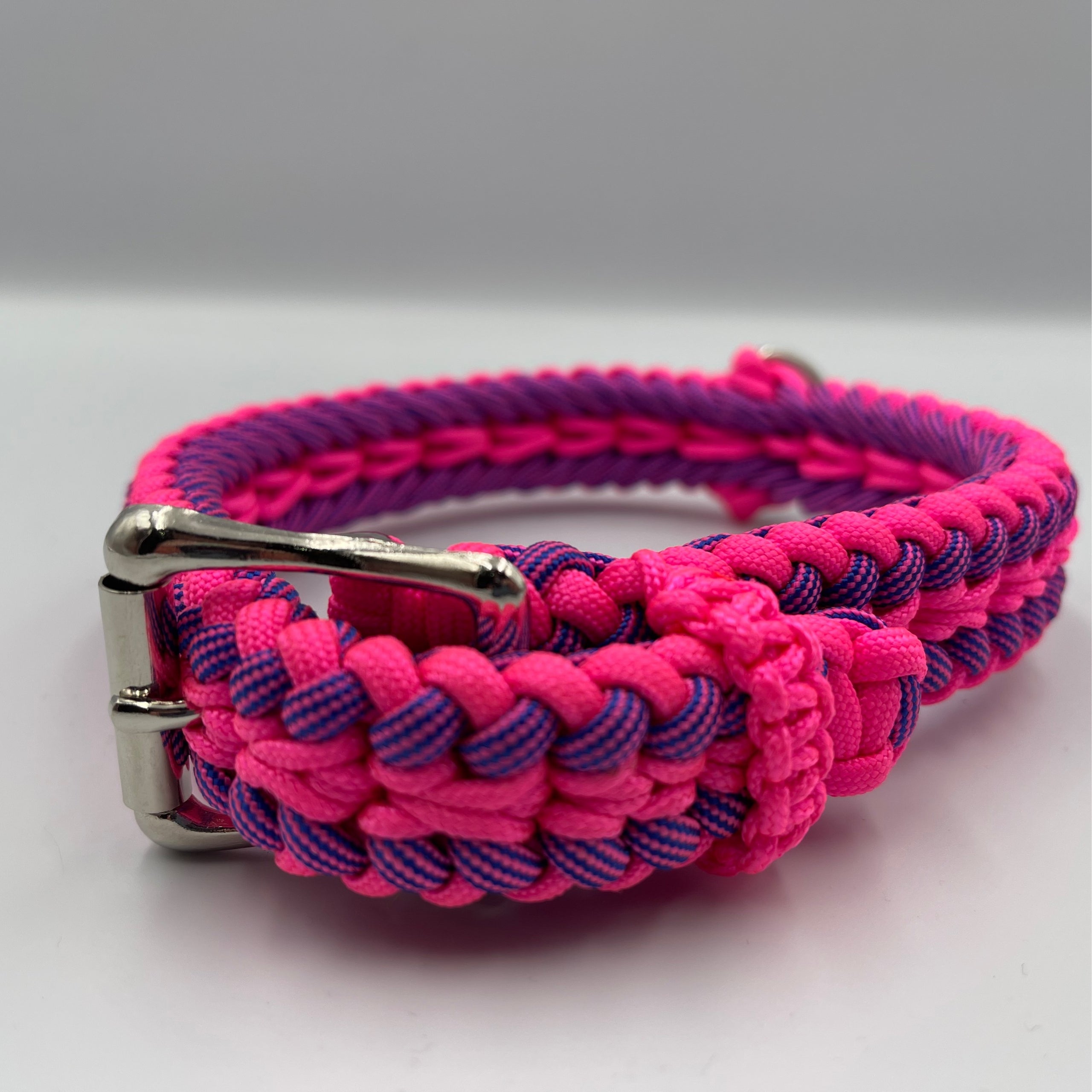 Paracord Collars - Neon pink / Neon Pink, Electric Blue Stripes | Yam ...